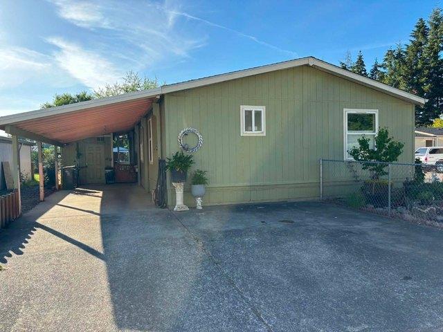 3957 Pacific Cir Unit 36, Hubbard, OR 97032
