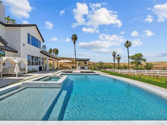 39580 Avenida Arizona, Temecula, CA 92591