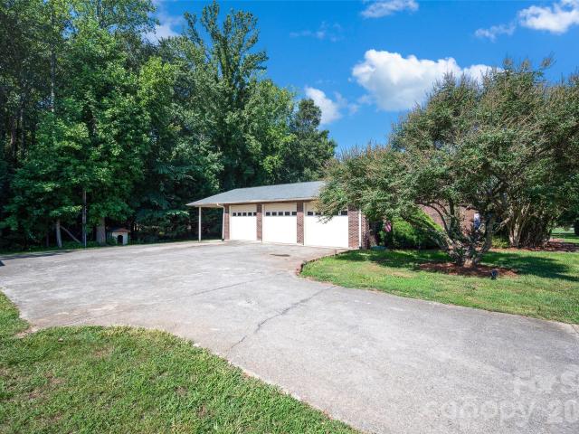 3959 Holly Springs Drive