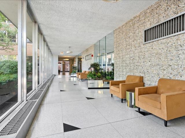 3950 N Lake Shore Drive # 627E