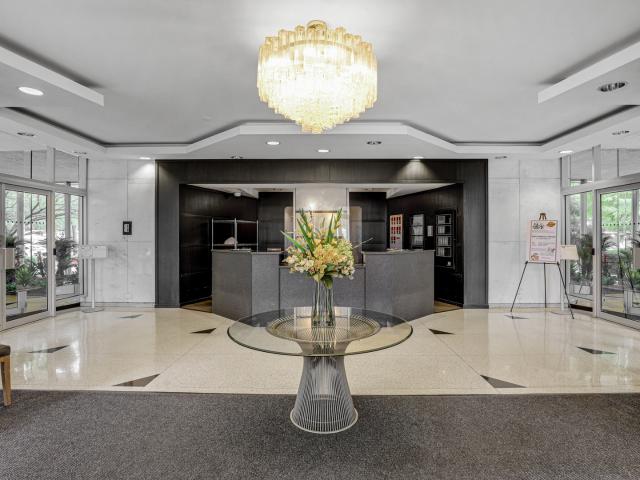 3950 N Lake Shore Drive # 1516
