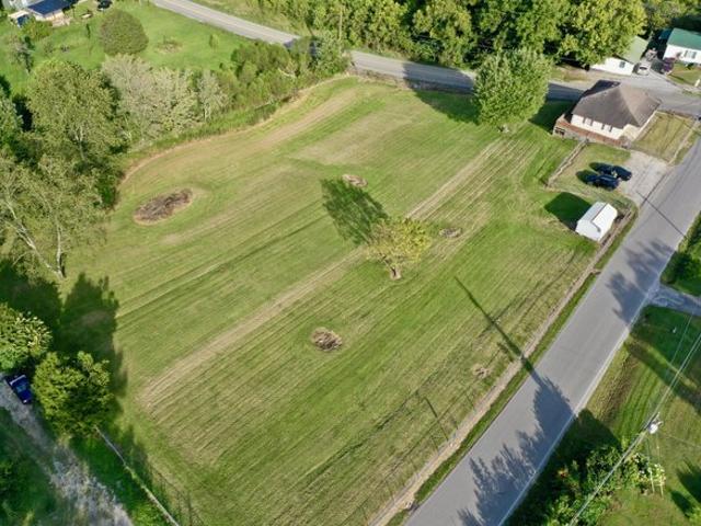 3950 Lily Rd, London, KY 40744