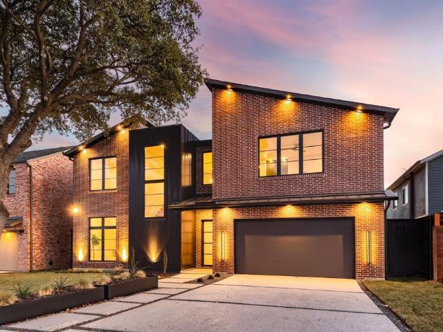 3950 Rochelle Drive