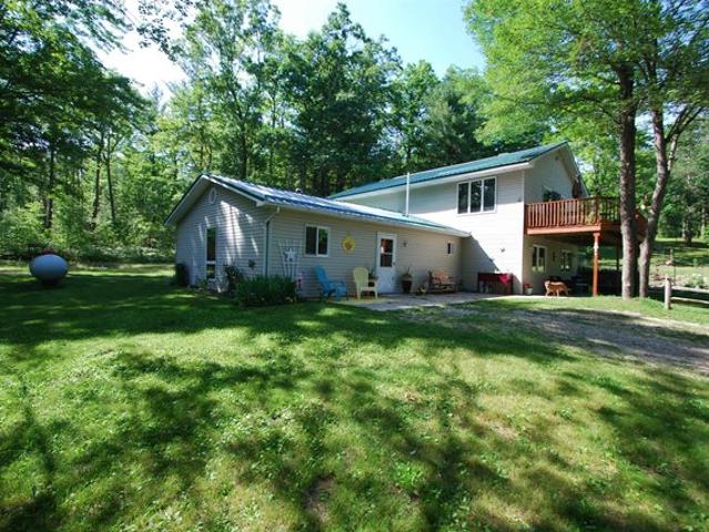 3951 Ogemaw Rd, West Branch, MI 48661