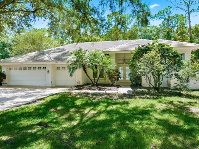 3951 Brightside Ln, Palm Harbor, FL 34685