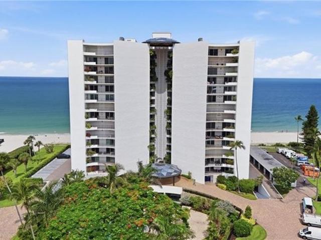 3951 Gulf Shore Blvd N Apt 302, Naples, FL 34103