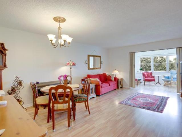 3951 Via Poinciana #310, Lake Worth, FL 33467