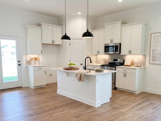 39529 White Sand Ln, Ponchatoula, LA 70454