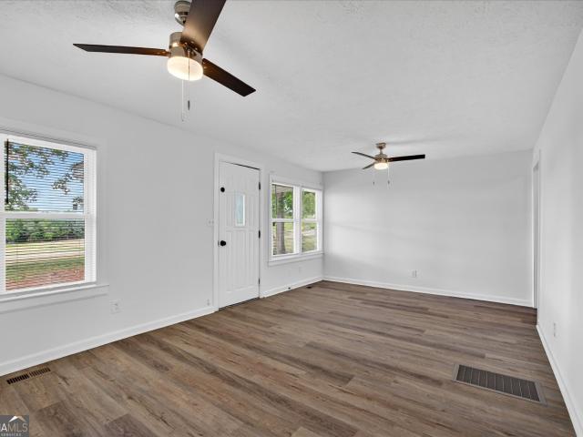 3952 Highway 174