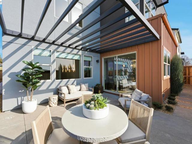 3952 Viggo Way
