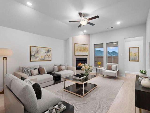 3953 Avendale