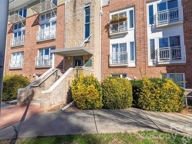 3953 Picasso Ct, Charlotte, NC 28205