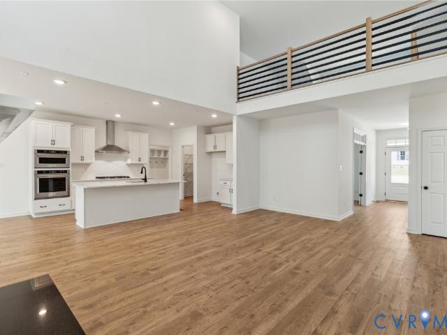 3953 Robins Ridge Drive