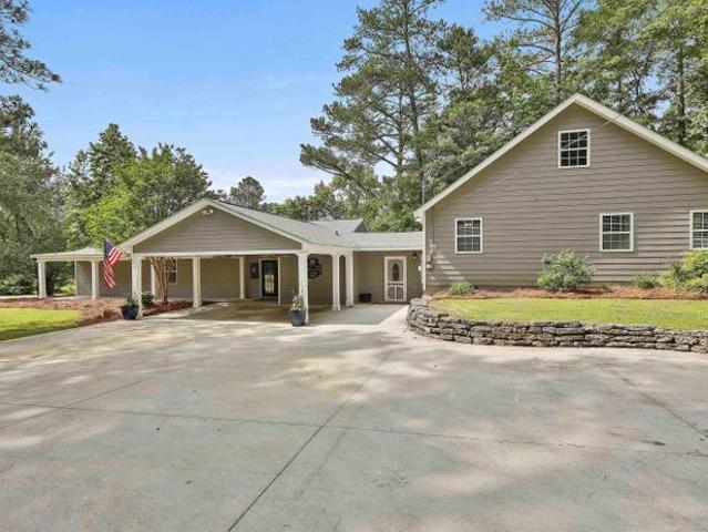 395 Crestwood Rd, Tyrone, GA 30290