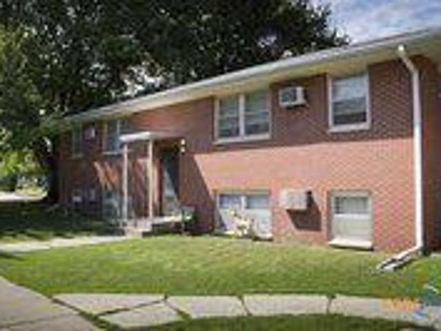 $395 Affordable 1 Bedroom apartment in Northeast Lincoln 5420 30 Ervin