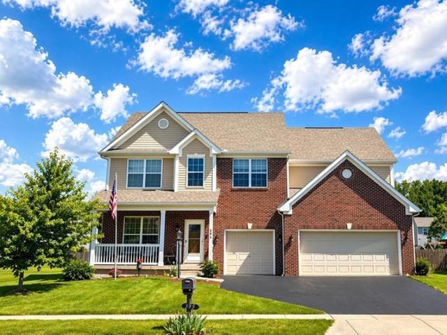 395 Alonzo Palmer St, Pataskala, OH 43062