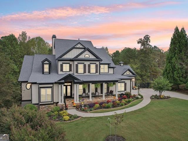 395 Beaumont Farms Dr, Sharpsburg, GA 30277