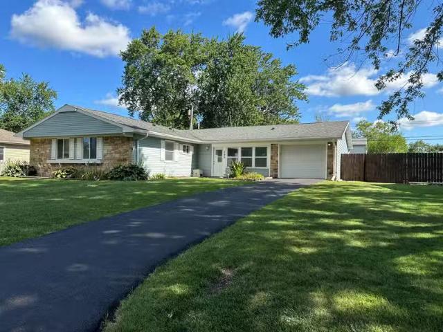 395 Greendale Dr, Valparaiso, IN 46385 MLS 808269