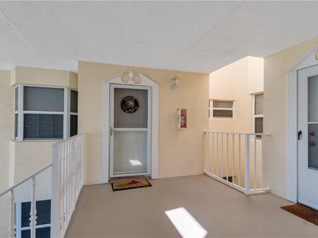 395 Grove Isle Cir, Unit 395, Vero Beach, FL 32962 | MLS #295490 | Compass