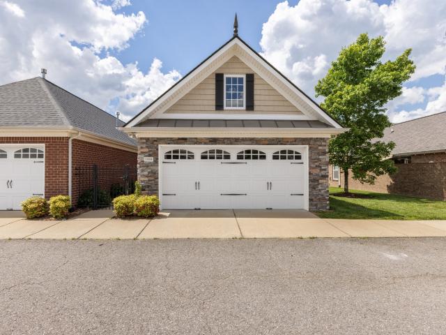 395 Devon Chase Hl # 1004