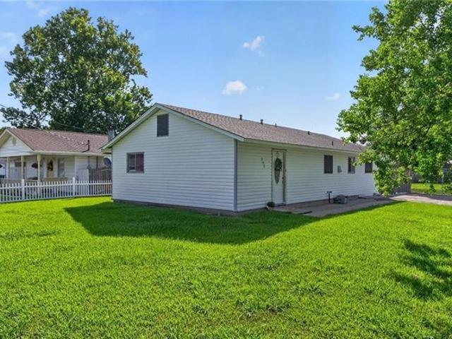 395 Helis Dr, Waggaman, LA 70094