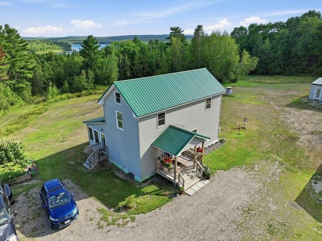 395 Lee Rd, Lincoln, ME 04457