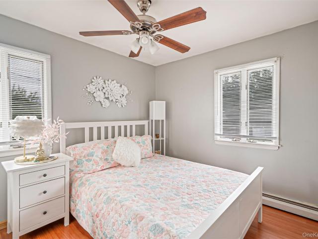 395 N Putnam Ave, Lindenhurst, NY 11757 | MLS #1019