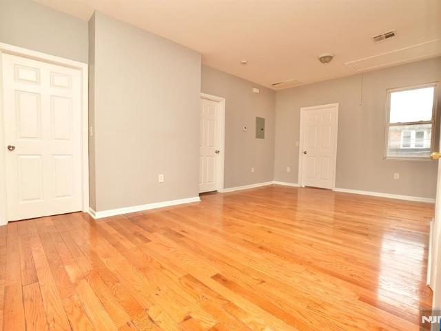 395 S 15th Street
