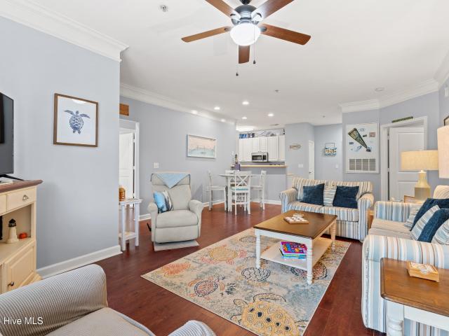 395 S Crow Creek Drive # 1204