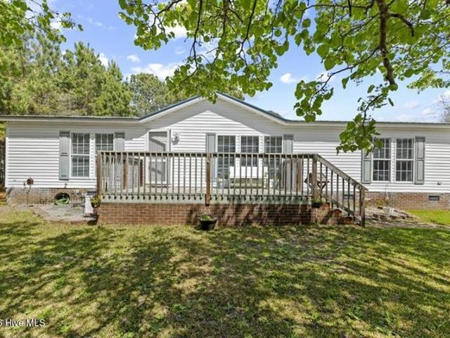 395 Peru Rd, Sneads Ferry, NC 28460