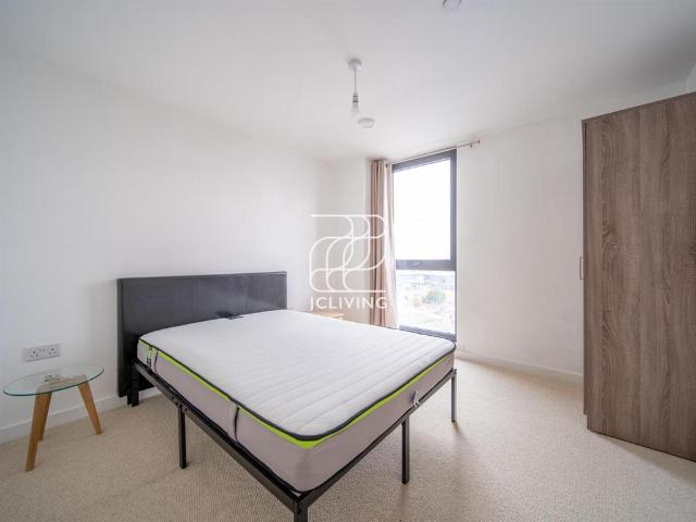 395 Rotherhithe New Road 2 bed apartment to rent £3,120 pcm £720 pw