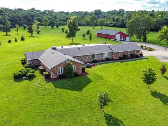 395 Rockford Dr, Hamilton, OH 45013