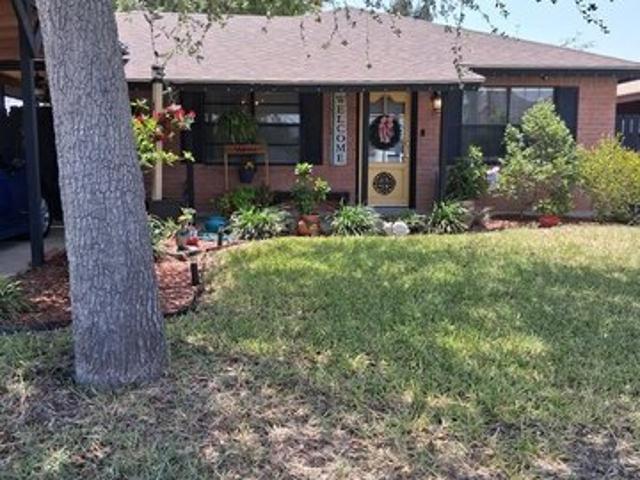 395 Red Rose St, Brownsville, TX 78520