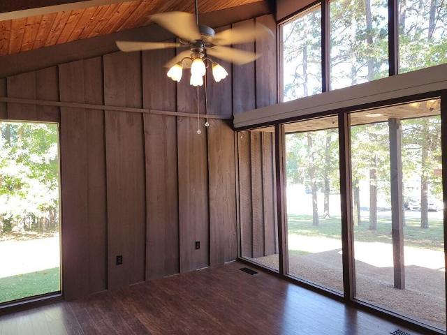 395 River Road