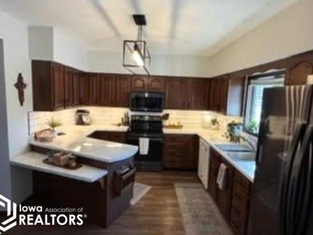 395 W 7th Street