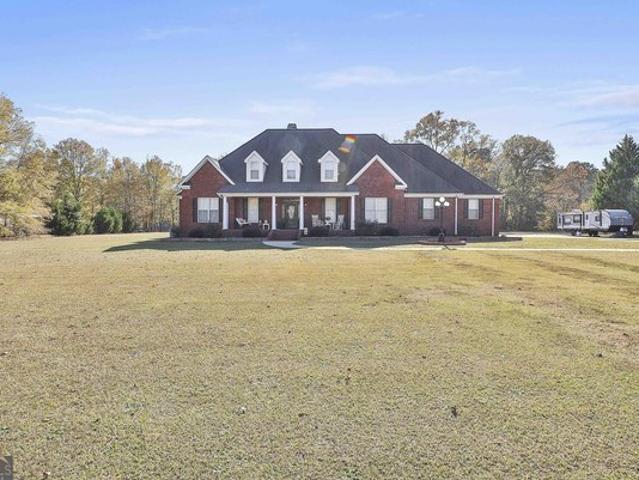 395 W McIntosh Rd, Brooks, GA 30205