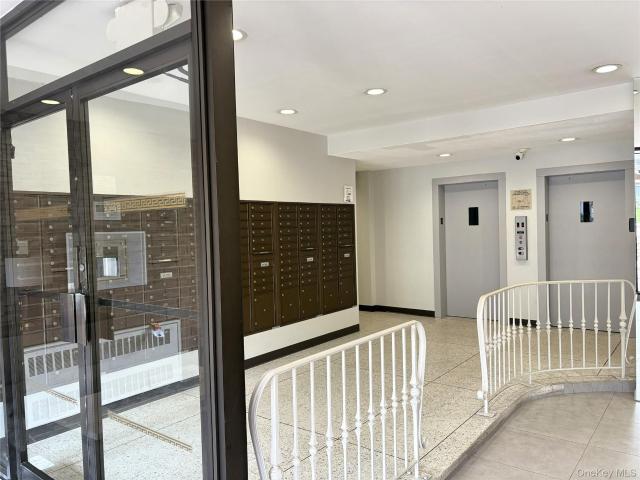 395 Westchester Avenue 6O
