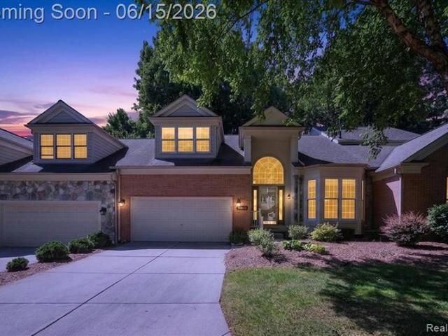 39643 Southwind Ln Unit 13, Northville Township, MI 48168