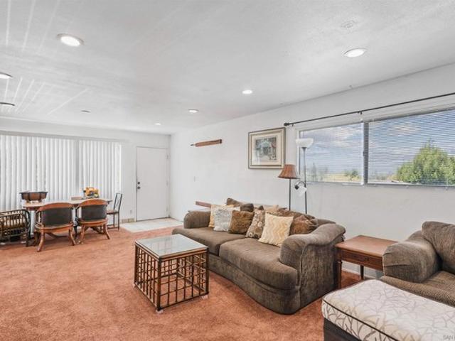 3964 Manzanita Dr, San Diego, CA 92105