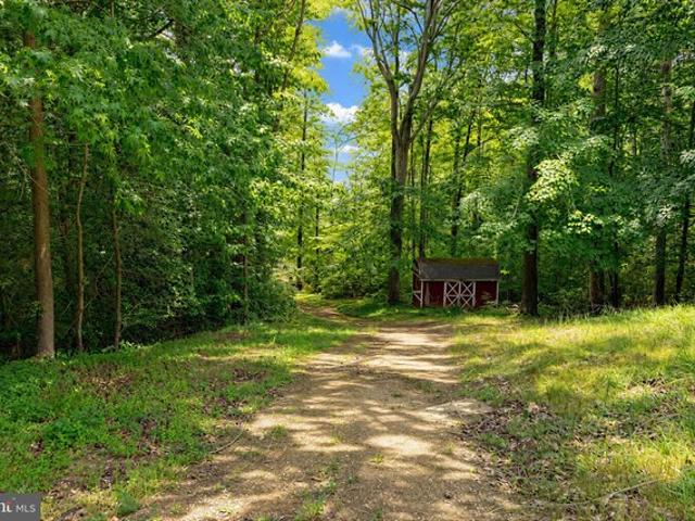39655 Persimmon Creek Rd, Mechanicsville, MD 20659