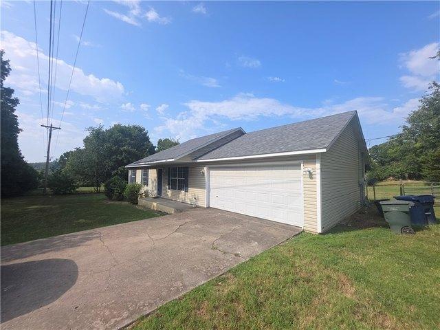 3965 N Gulley Rd, Fayetteville, AR 72703