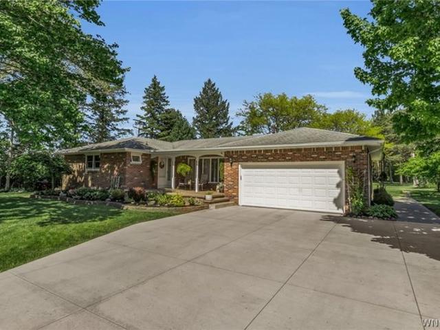 3965 California Rd, Orchard Park, NY 14127