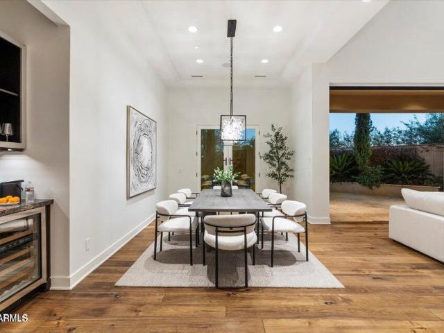 3965 e sierra vista drive