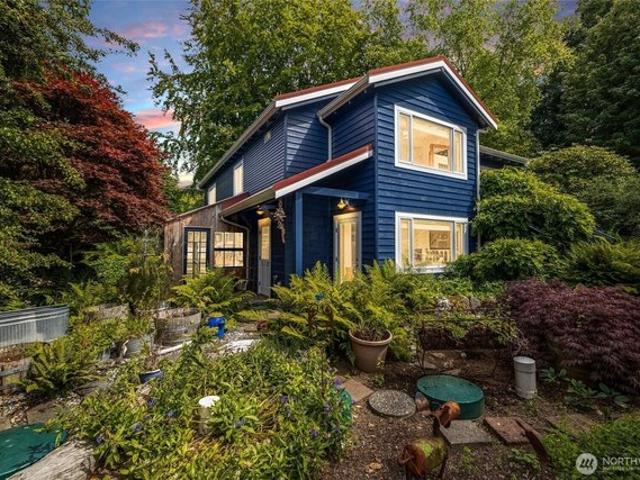 3965 Legoe Bay Rd, Lummi Island, WA 98262