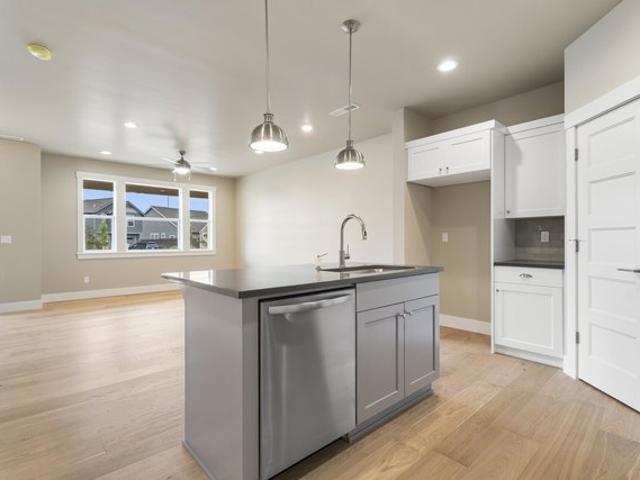 3965 SW Coyote Ave Lot 155, Redmond, OR 97756