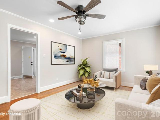 3960 Bristol Dr, Charlotte, NC 28208