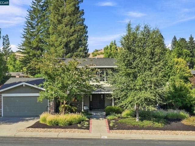 3960 Campolindo Dr, Moraga, CA 94556