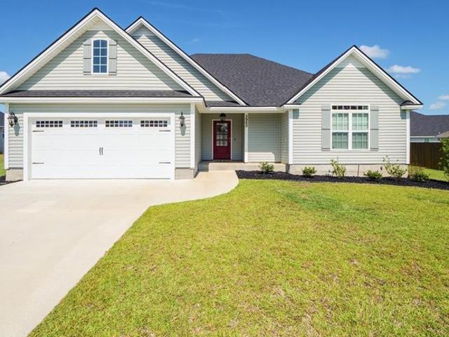 3960 Landings Cir, Hahira, GA 31632