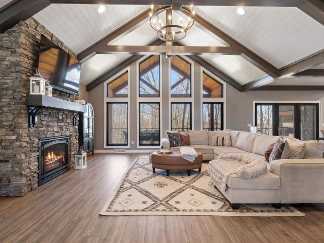 3960 Peyton Ln, Hermantown, MN 55811 | MLS #6124 | Compass