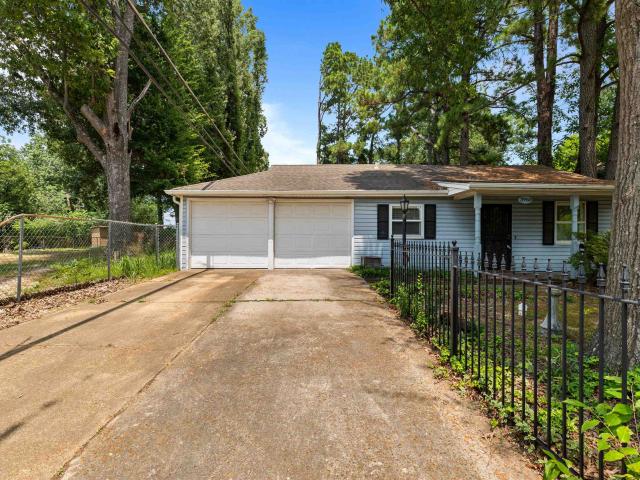 3960 pikes peak ave